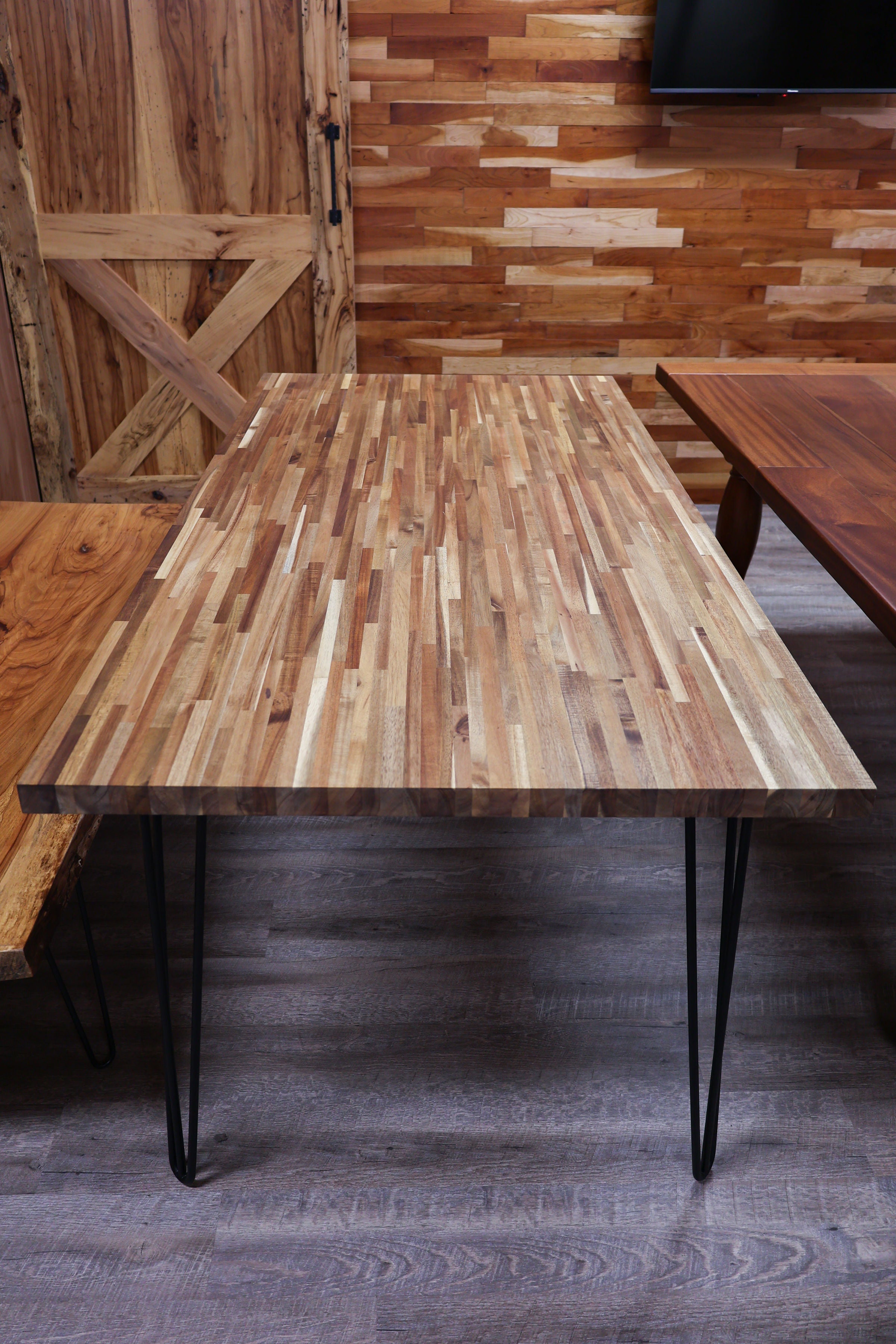 Acacia Table