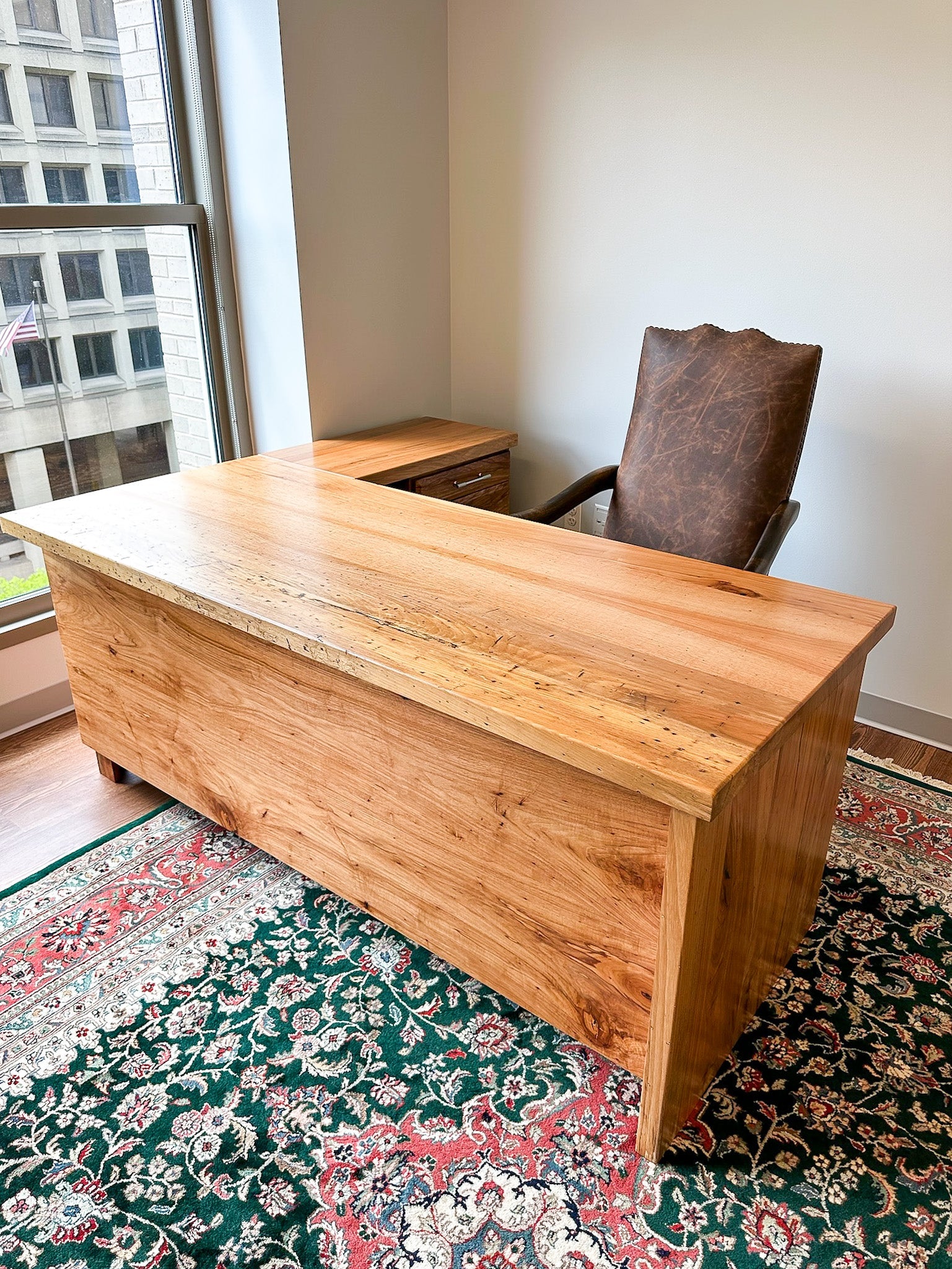 DESK – Tin Roof Kitchen & Home