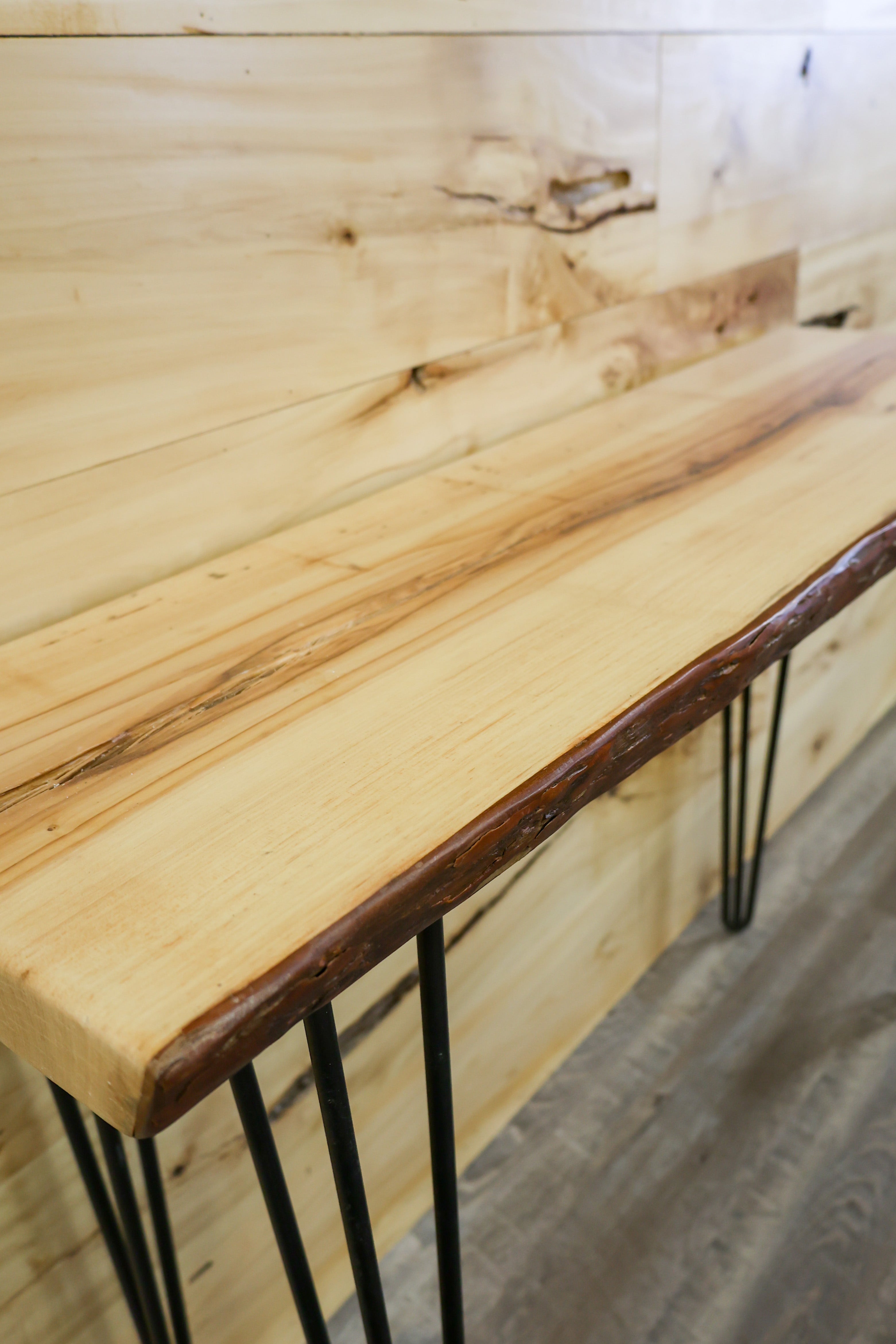 Castleman Pecan Entry Table – Tin Roof Kitchen & Home