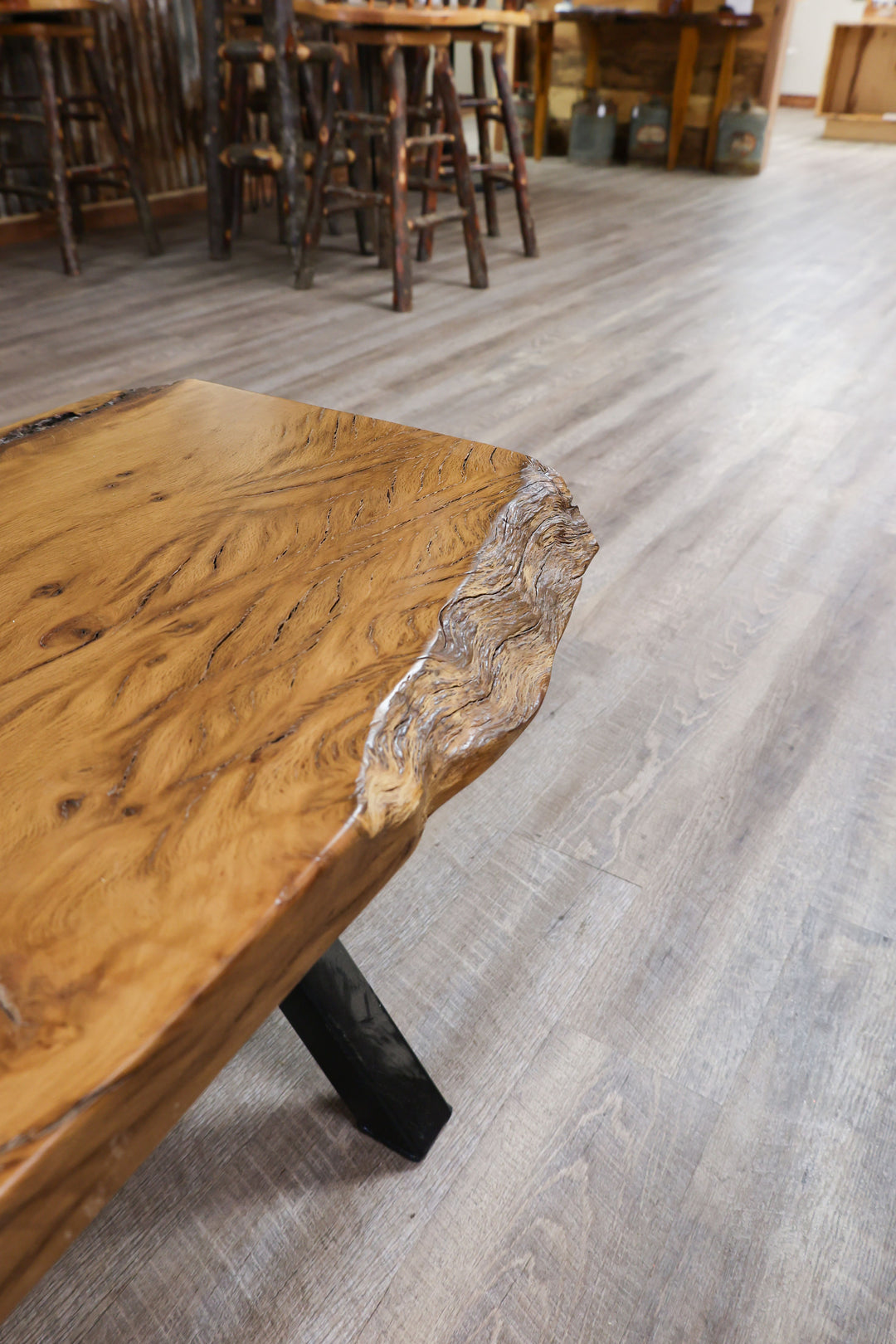 LIVE EDGE TABLES – Tin Roof Kitchen & Home
